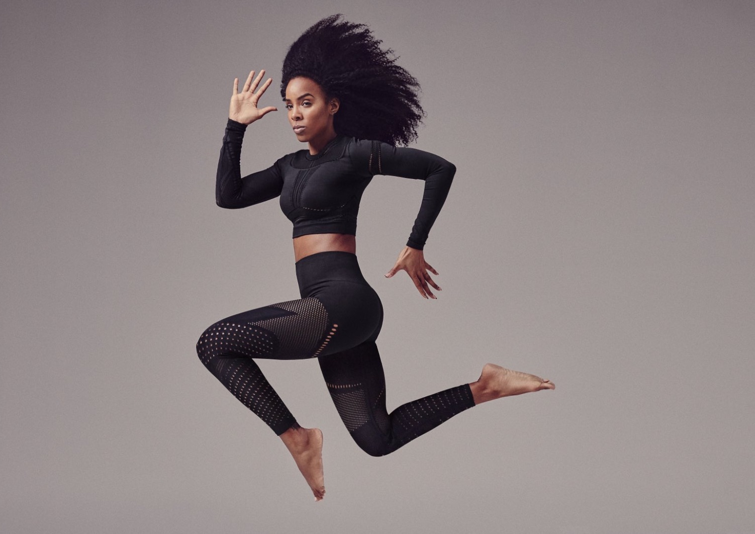 Kelly Rowland Teams Up With Fabletics For Fitness Collection - Shine My ...