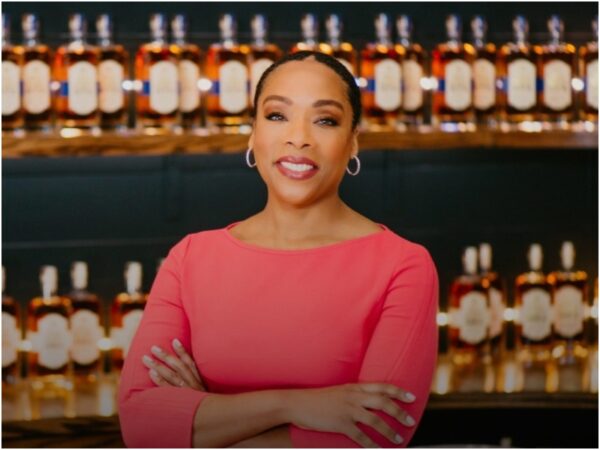 Fawn Weaver Urges Persistence in 2026 Motivational Message