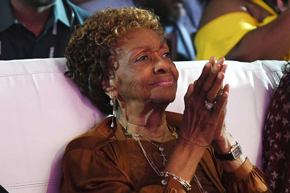 End of An Era: 7 Things About Late Cissy Houston, Whitney's Mom