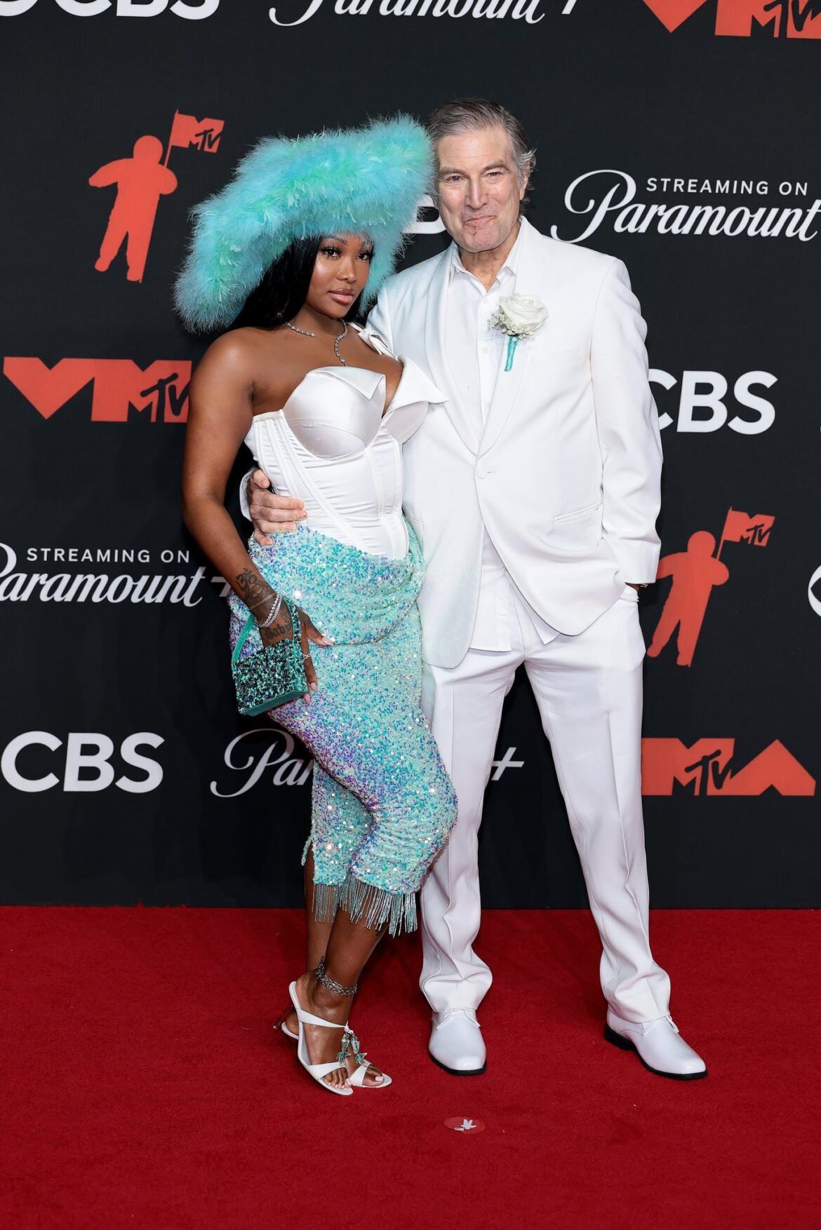 Summer Walker Pulls Up To VMAs With Older White 'Sugar Daddy'