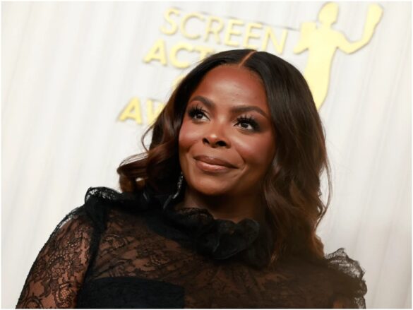 Janelle James Shines at Critics Choice Awards!